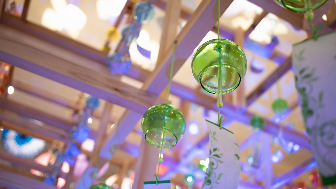 ロビーに風鈴を設置しました♪